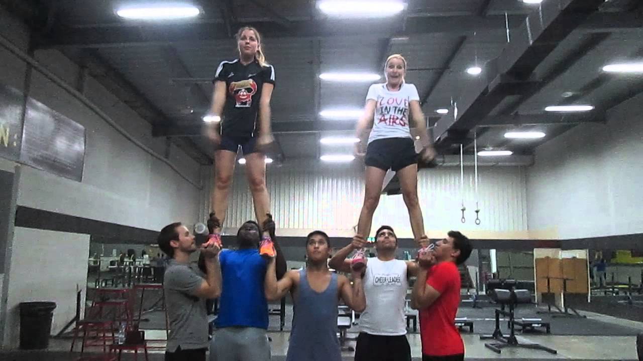 Cheer Dubai doing the "Hercules" Mount - YouTube