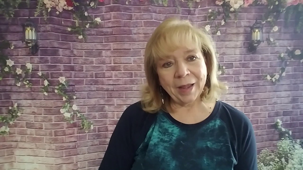 Heart Center Healing & Hypnosis with Mary Ann Bennett - YouTube