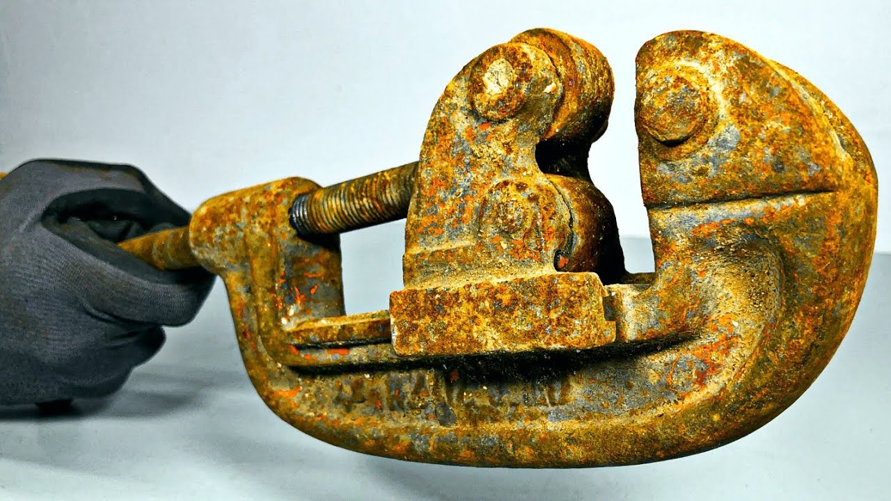 Antique Rare Pipe Cutter Restoration - YouTube