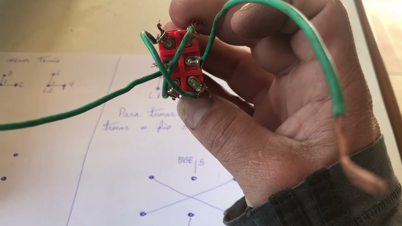 Como ligar chave inversora motor de 6 fios monofásico - YouTube