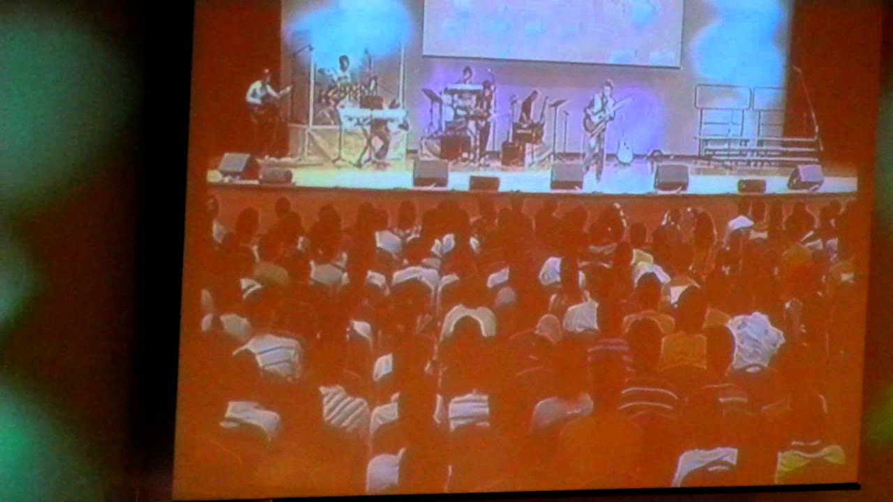 Sang pi -Hallelujah (live in malaysia) HD - YouTube