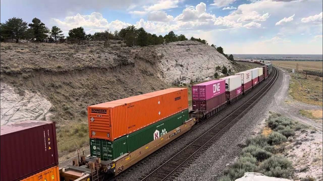 UP #8122 Lead’s The EB ZLBDV-24 Through The Rocks In Bosler, WY 7/26/2025. - YouTube