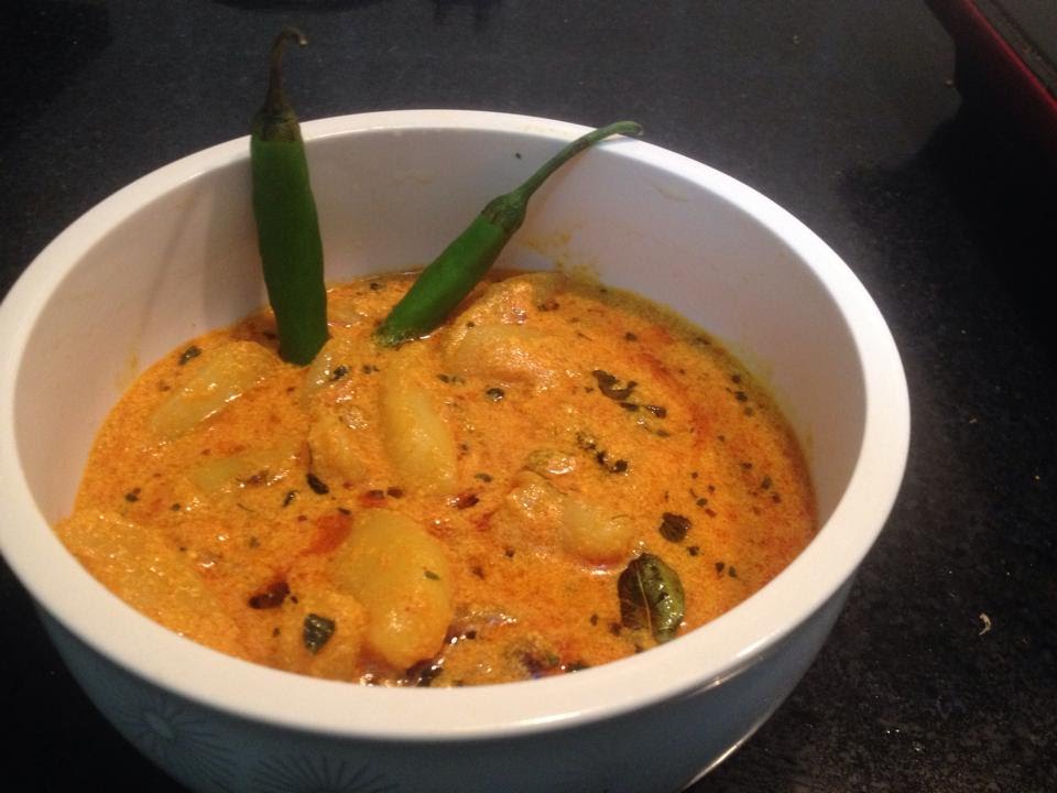 Dahi Aloo Subji - Potato in yogurt gravy - Dahi wale aloo - Potato and ...