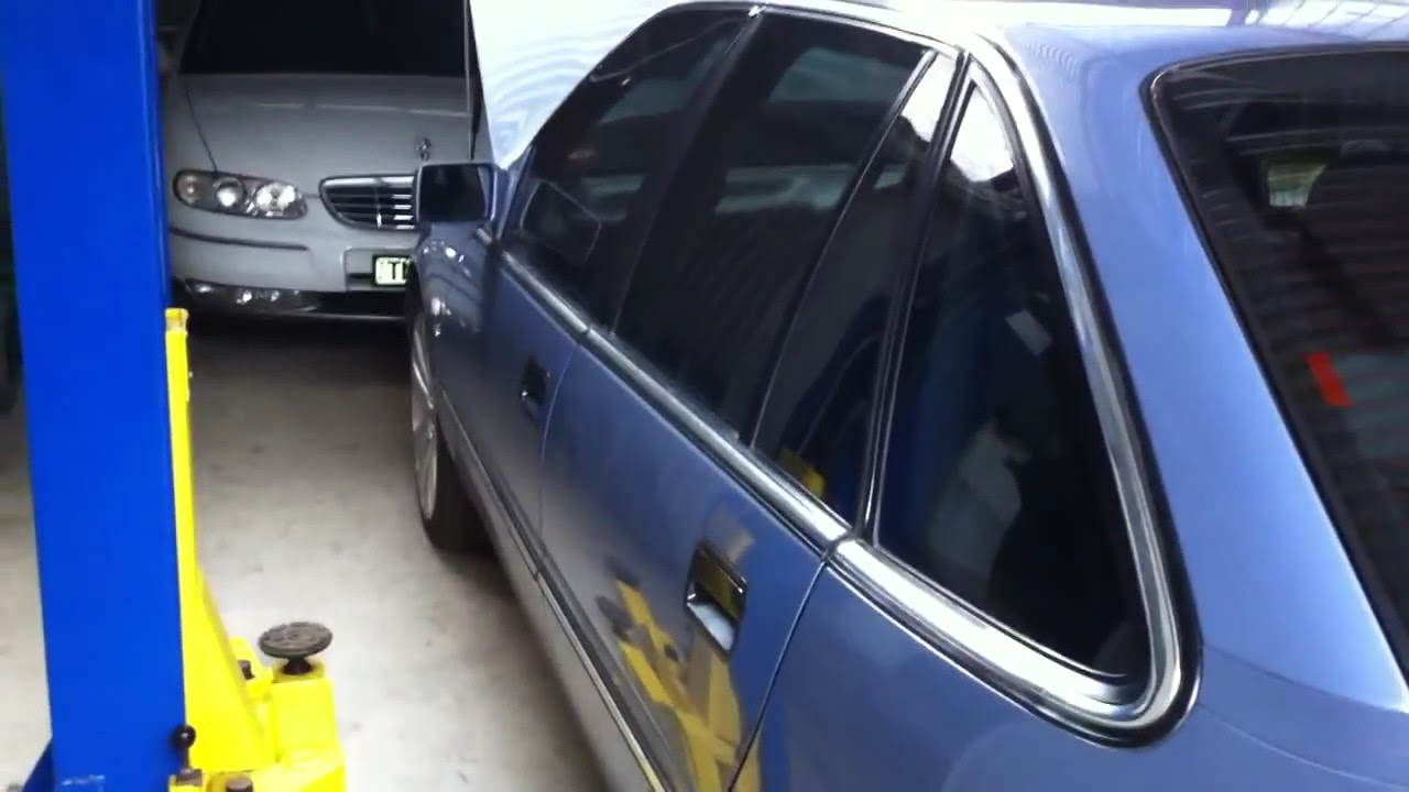 Holden VS Berlina L67 Supercharged V6 - YouTube