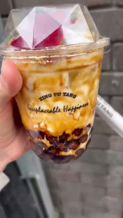 The most expensive bubble tea in London *gold leaf!!!* - YouTube