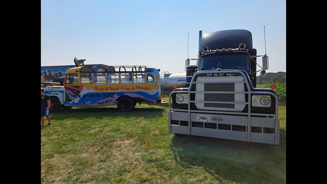 Full drive of the screen used Mack from Convoy #convoy #macktrucks # ...