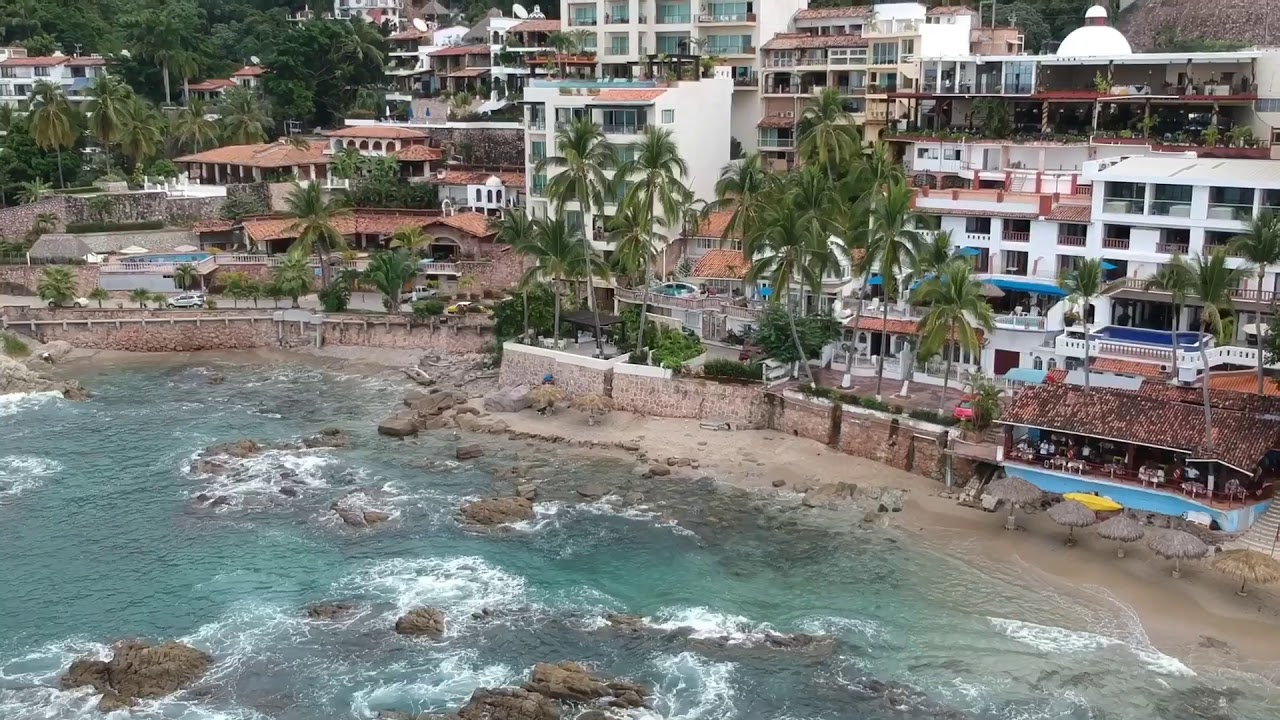 Playa Conchas Chinas, Puerto Vallarta - YouTube