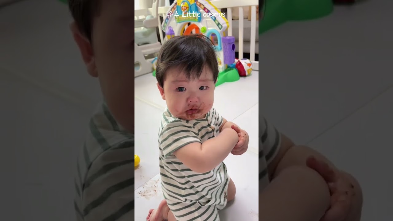 [우주 Little cosmos] 초콜릿을 처음 먹어본 10개월 우주😂 - YouTube