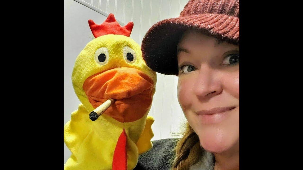 Getting high with a puppet! Smoke Sesh with Mr Chickens - YouTube