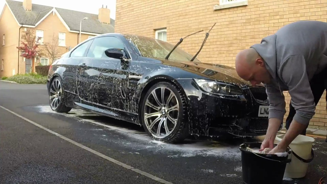 Washing the M3 in 30 seconds - YouTube