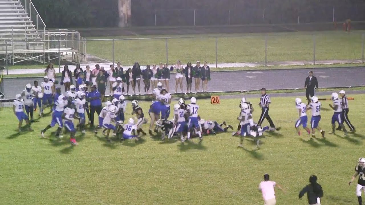 Big high school football fight breaks out after extra point - YouTube
