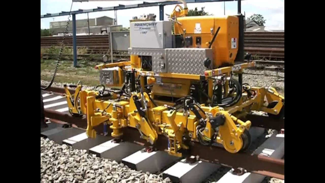 PANDROL Clip Driver CD400 with Power Pack - YouTube