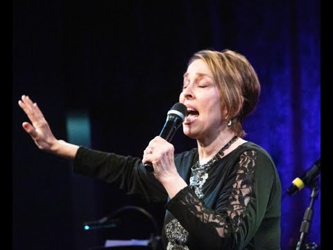 Susie Mosher sings DIFFERENT DRUM at her show THE LINEUP - YouTube