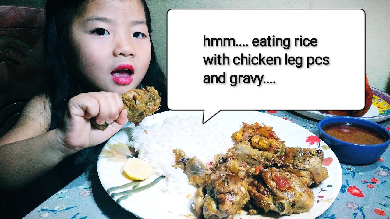 4 years old baby eating rice with chiken. - YouTube