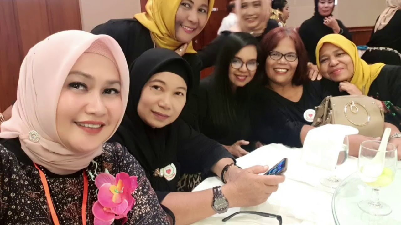 Acara Reuni & Pengukuhan IKA ASSIK 2019-2021 - YouTube