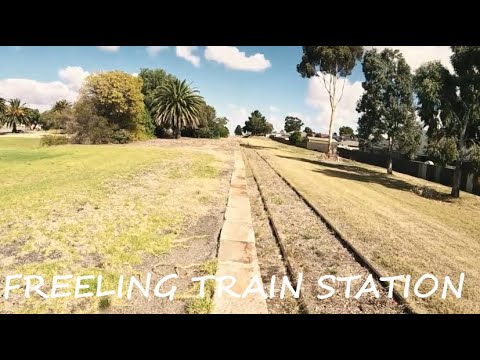 Morgan railway line - Freeling railway station and platform - YouTube