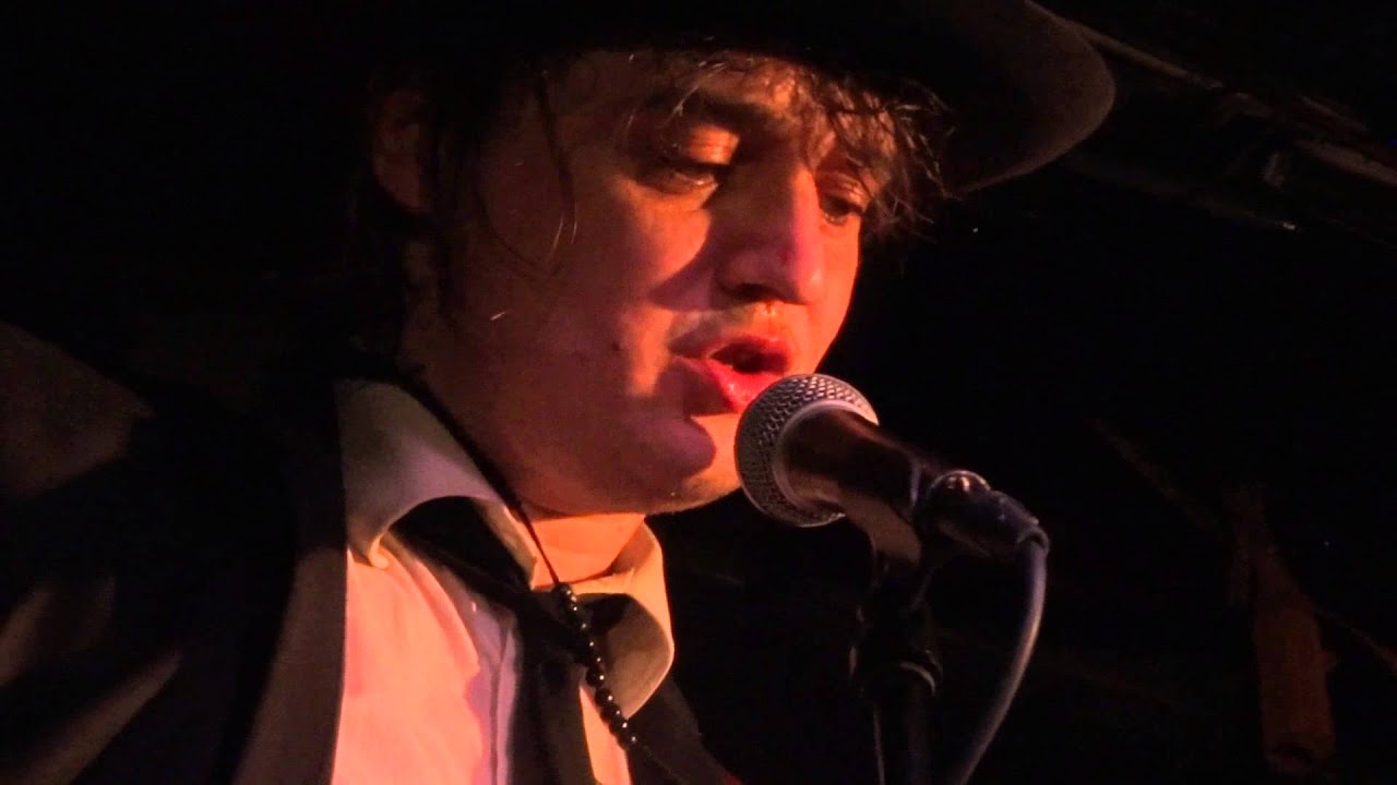 Peter Doherty & Mik Whitnall - I wish (live) - YouTube