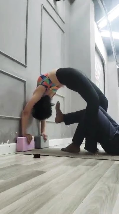 Back bend yoga pose - YouTube