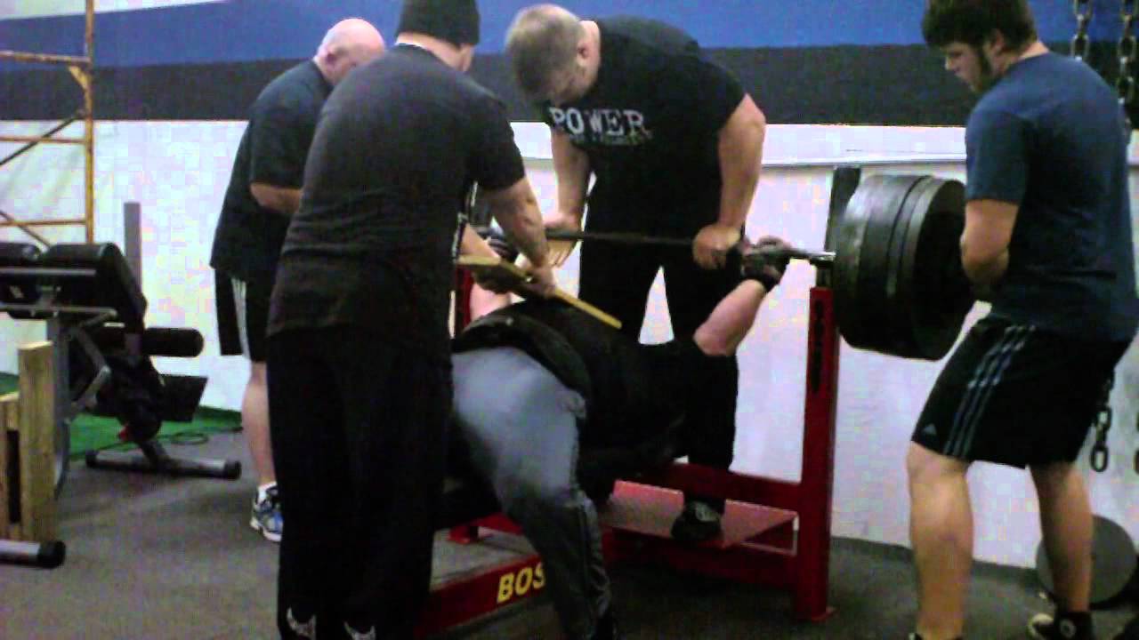 700 lb Bench for 2 - YouTube