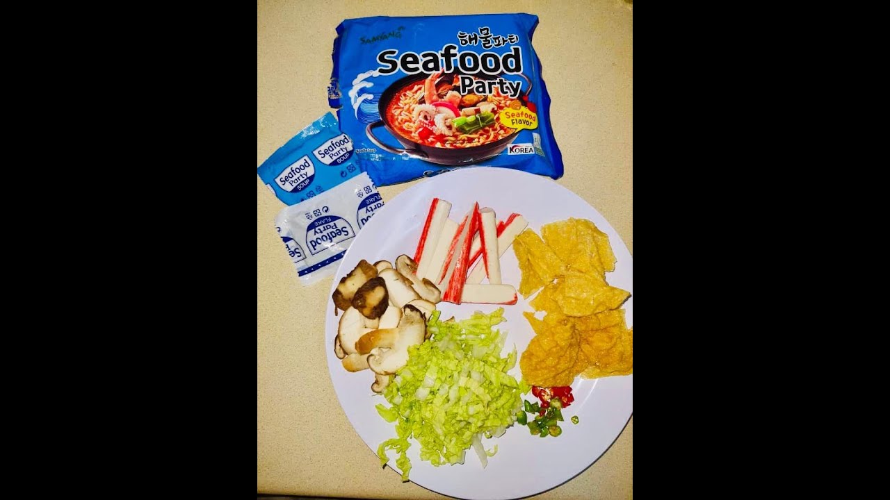 MEE Ramen SEAFOOD simple for our family dan sedap!!! - YouTube