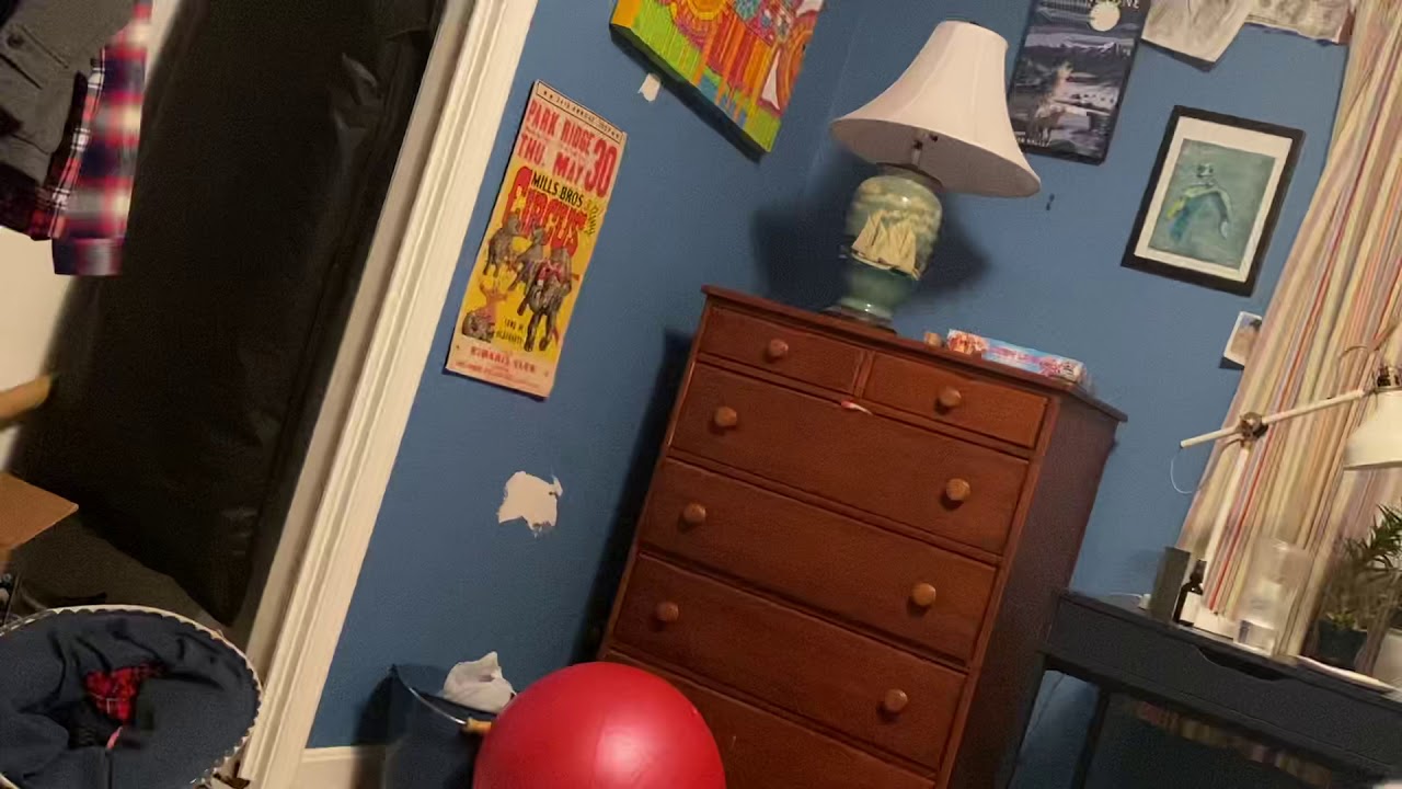 Dumbest homework tantrums be like - YouTube