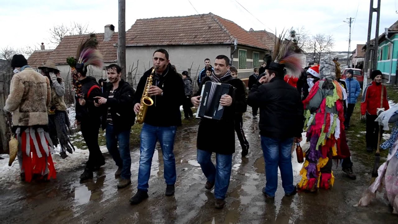 "Matahala" - o tradiţie veche, păstrată din moşi strămoşi la Cunta ...