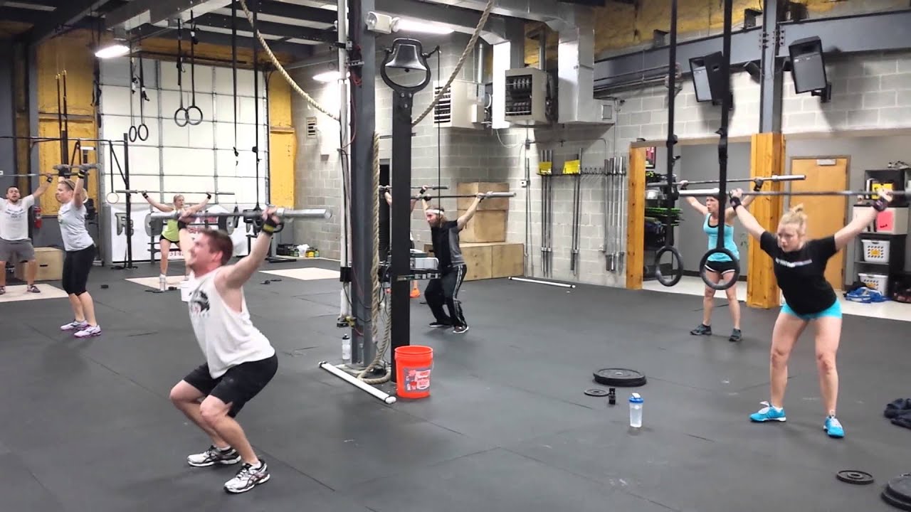 Group class- Tempo overhead squats - YouTube