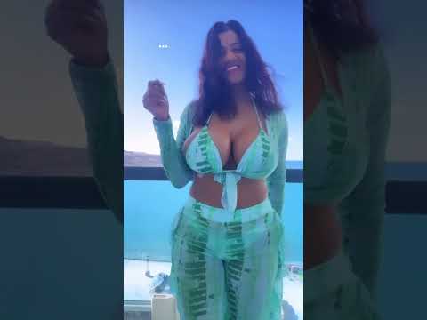 Busty Sophia Lares 🔥