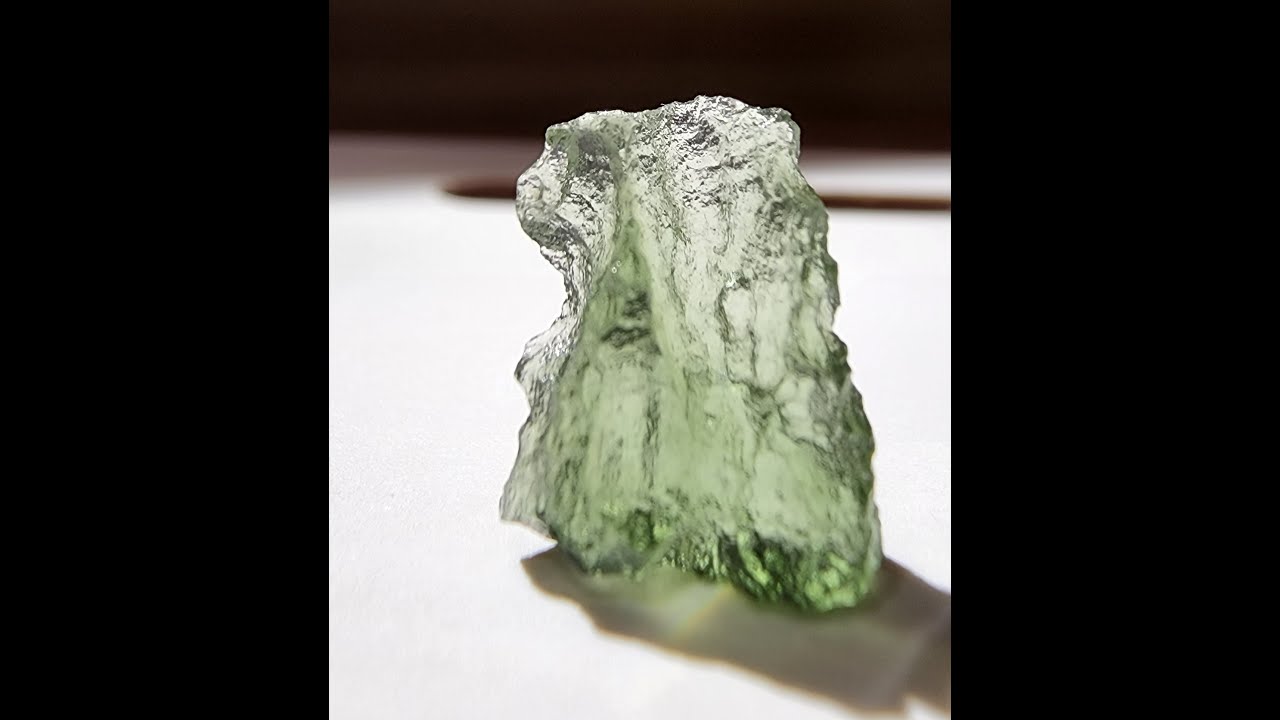 How to Tell if my Moldavite is Real? - YouTube