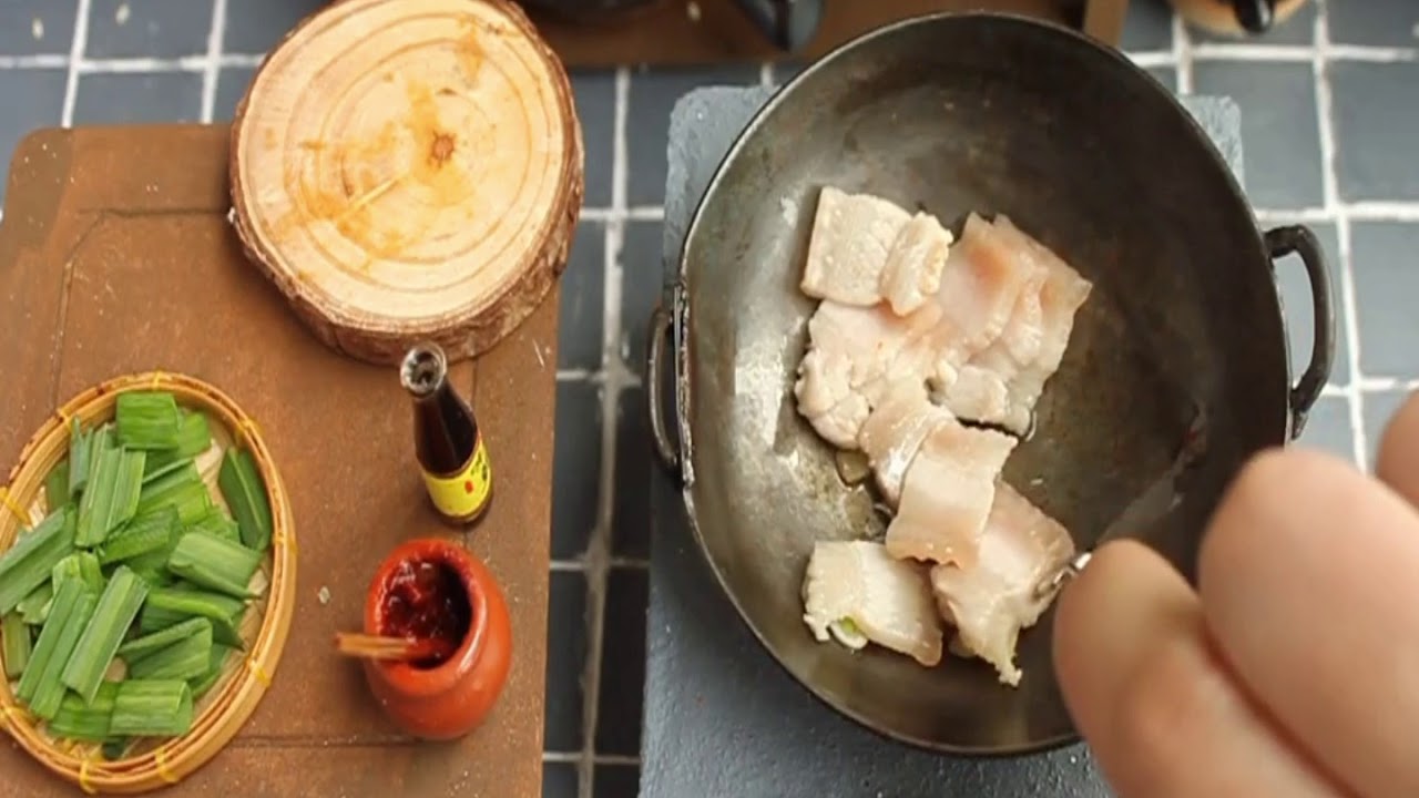 Small world, hand-made household products, very fun - YouTube