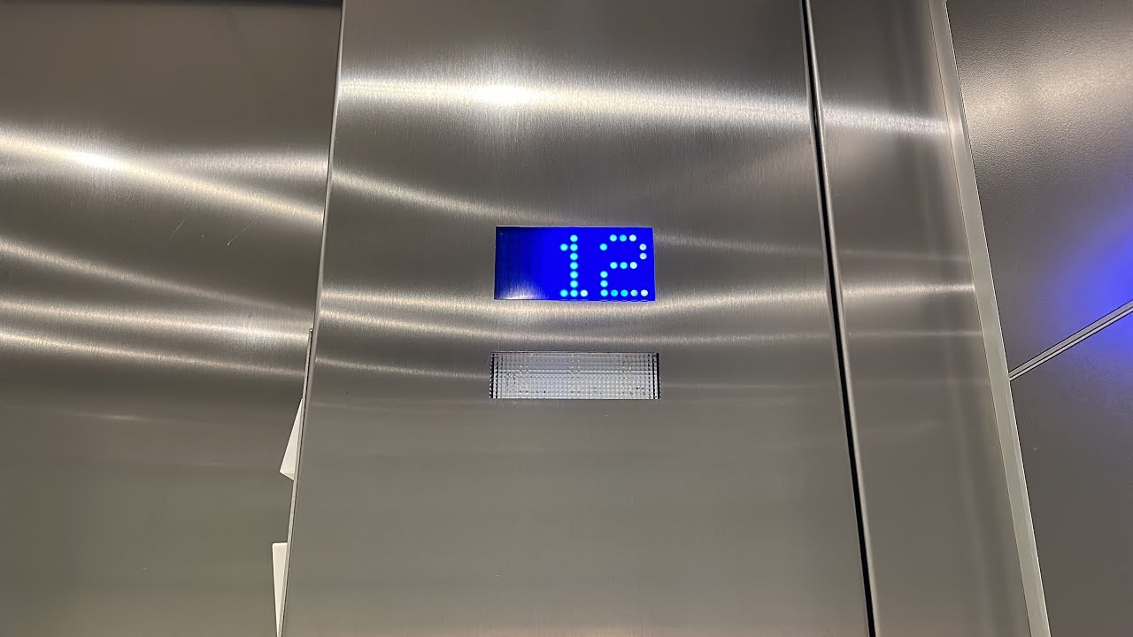 TK Evolution 200 Elevators at AdventHealth Innovation Tower- Orlando, FL, USA - YouTube