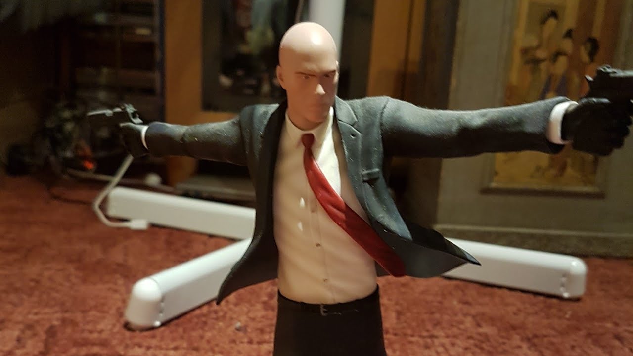 Hitman agent 47 statue - YouTube