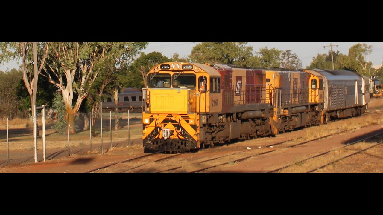 spirit of outback turning around at Longreach - YouTube
