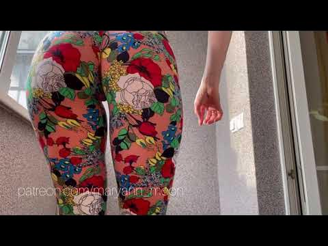 Maryann Moon / Balcony Twerk - YouTube
