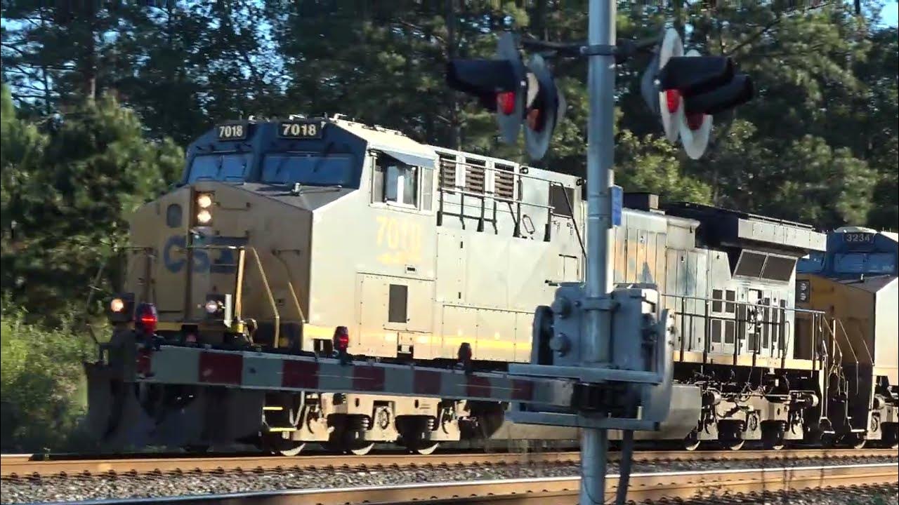 CSX 7018 Leads A Long i026 at Callahan - YouTube