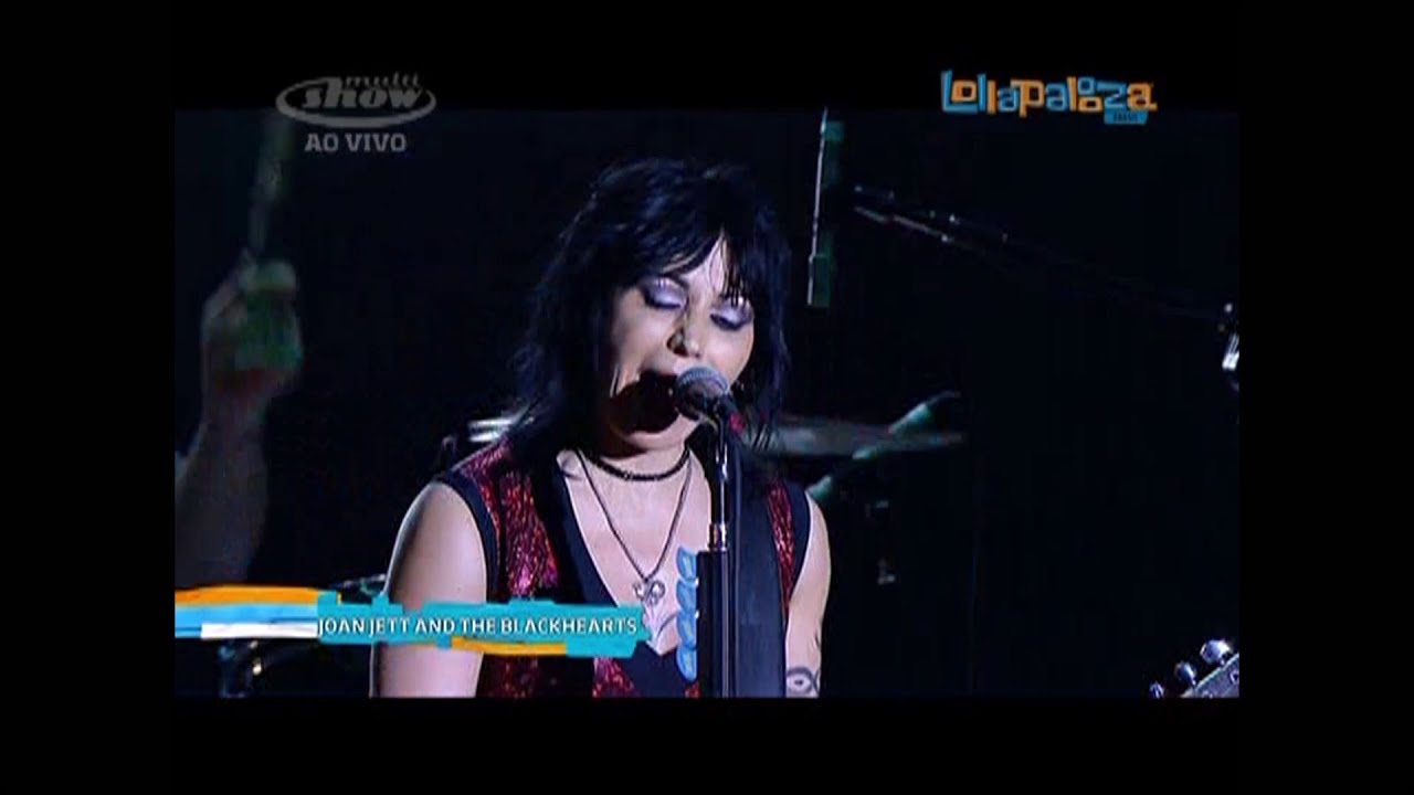 Joan Jett "The French Song" Lollapalooza 2012 - YouTube