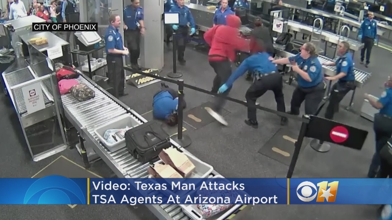VIDEO: Texas Man Seen Attacking TSA Agents At Phoenix Airport - YouTube