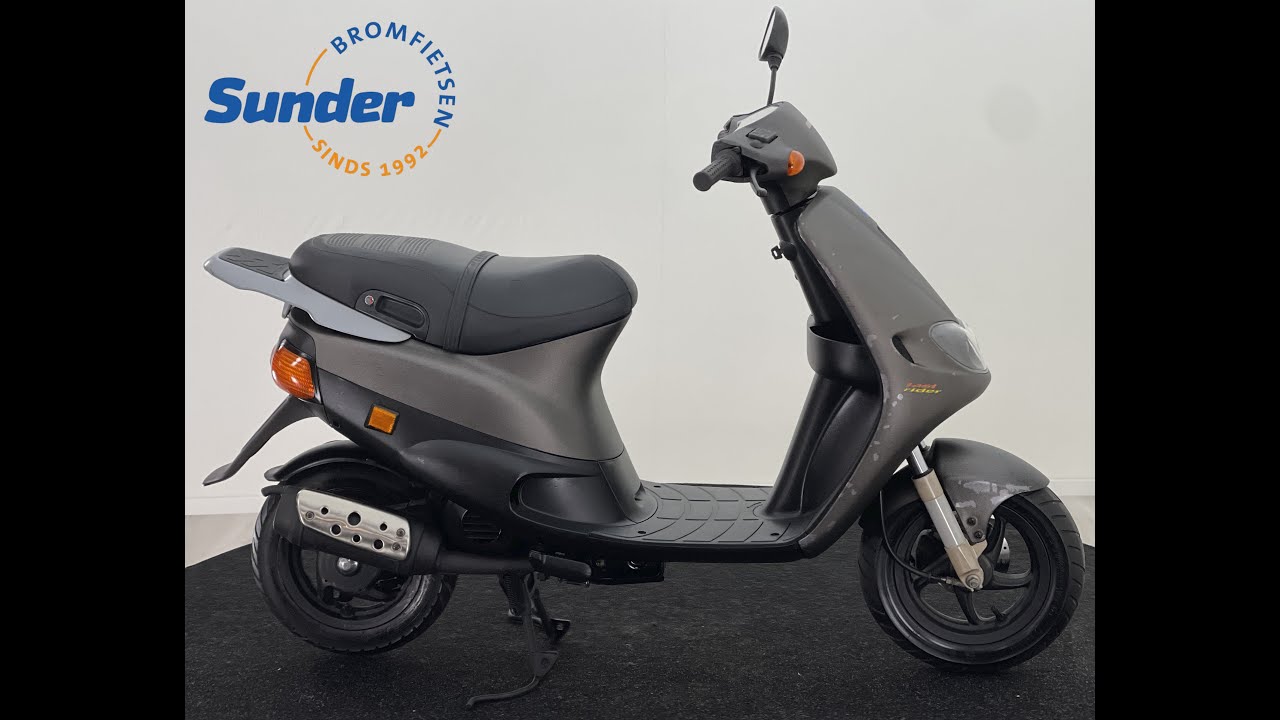 Piaggio ZIP FR Fast Rider mat grijs opaco 3000 km bj: 1996 bij Sunder ...