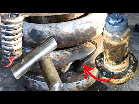 How to Repair China Excavator Undercarriage Front Older Hyundai Recoil ...