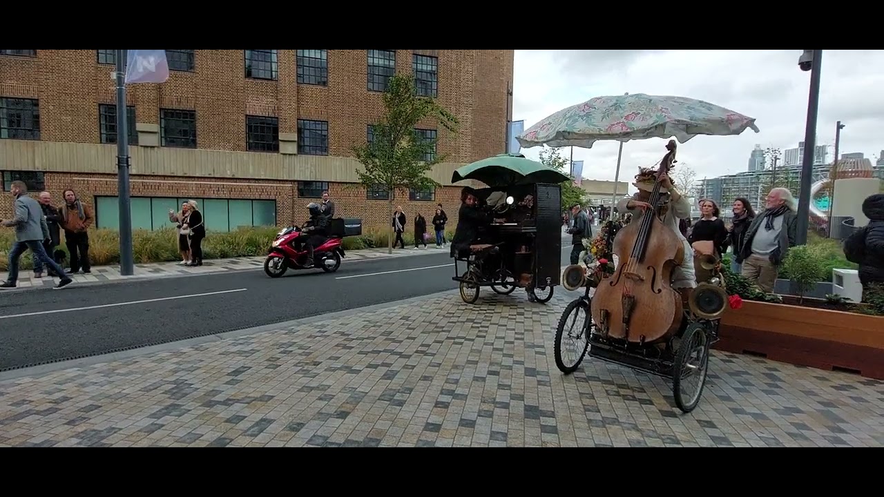 @Rimski & Handkerchief at Battersea Power Station - YouTube