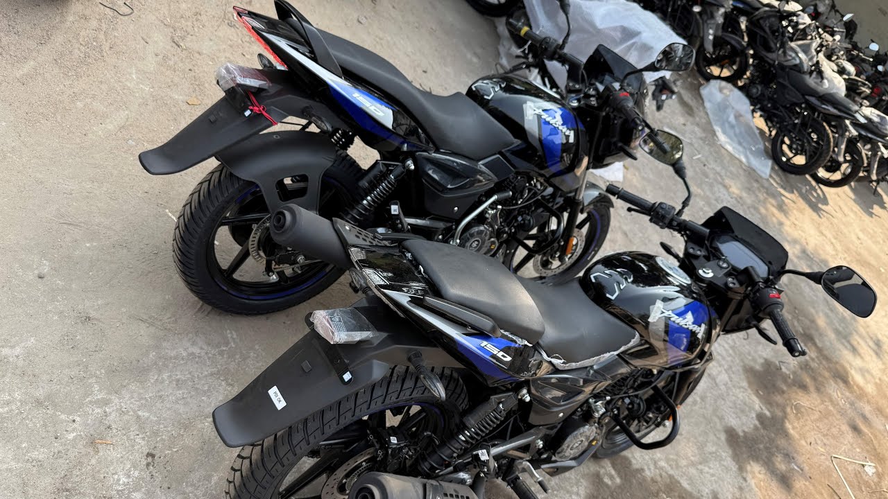New 2026 Bajaj Pulsar 150 Twin Disc Top Model Vs Single Disc Base Model ...