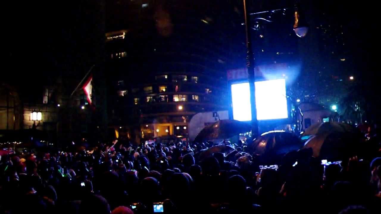 New Year Eve 2010 New York Times Square - YouTube