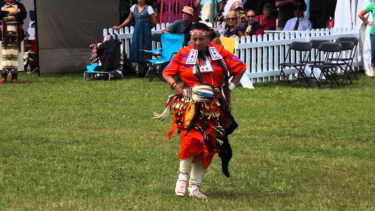 Women Native Elders Dancing - YouTube