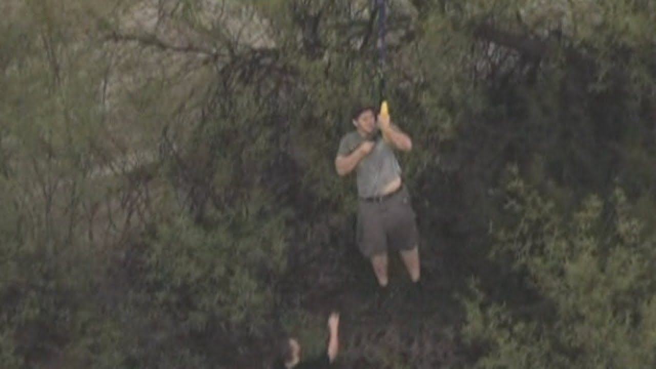 Stranded motorists rescued and airlifted from flash floods in Arizona ...