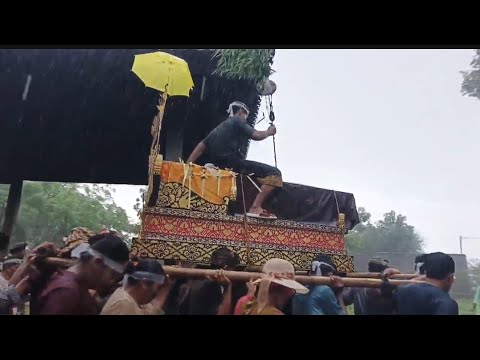 UPACARA PITRA YADNYA WAYAN MARIDANA - YouTube