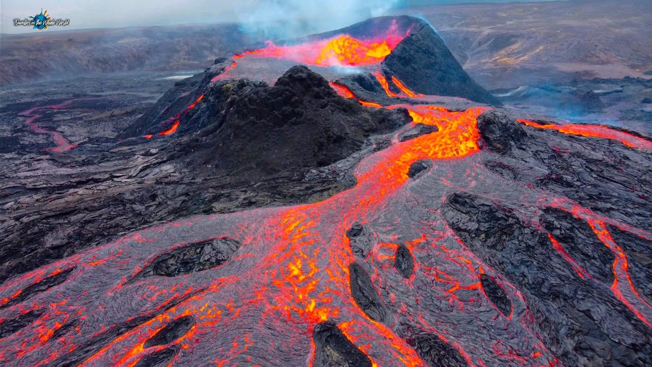RAGING ICELAND VOLCANO WITH REAL SOUNDS FROM LOCATION!! LAVA TORRENTS ...