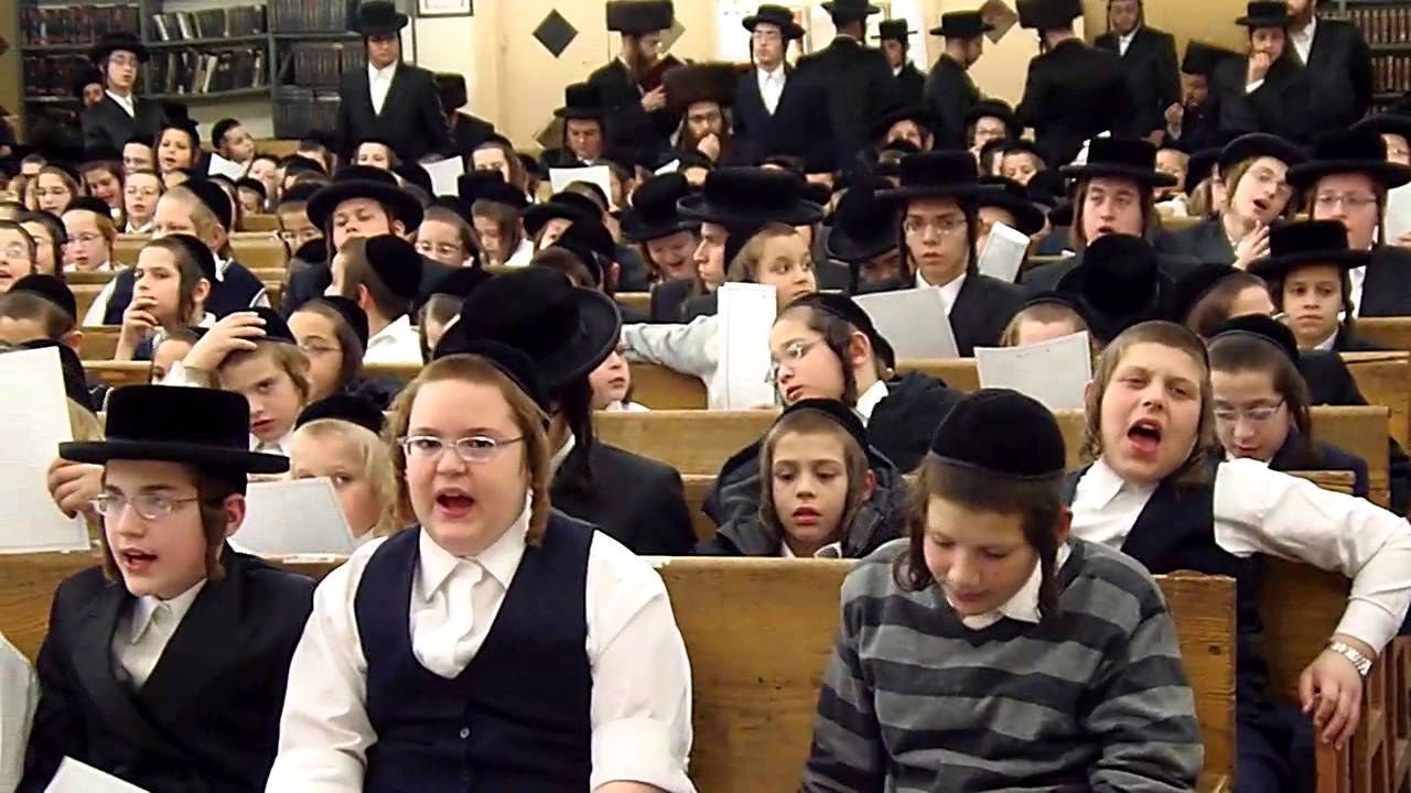 Tosh kids singing song for the Tosher Rebbe Motzei Shabbos Vayishlach ...