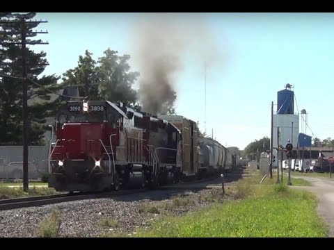 CF&E railroad with MNAR 3898 on point Van Wert Ohio - YouTube