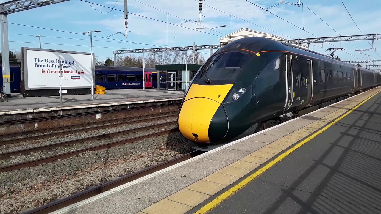 800032-028 1B31 and 802015-007 1A17 arrived at Swindon train station ...