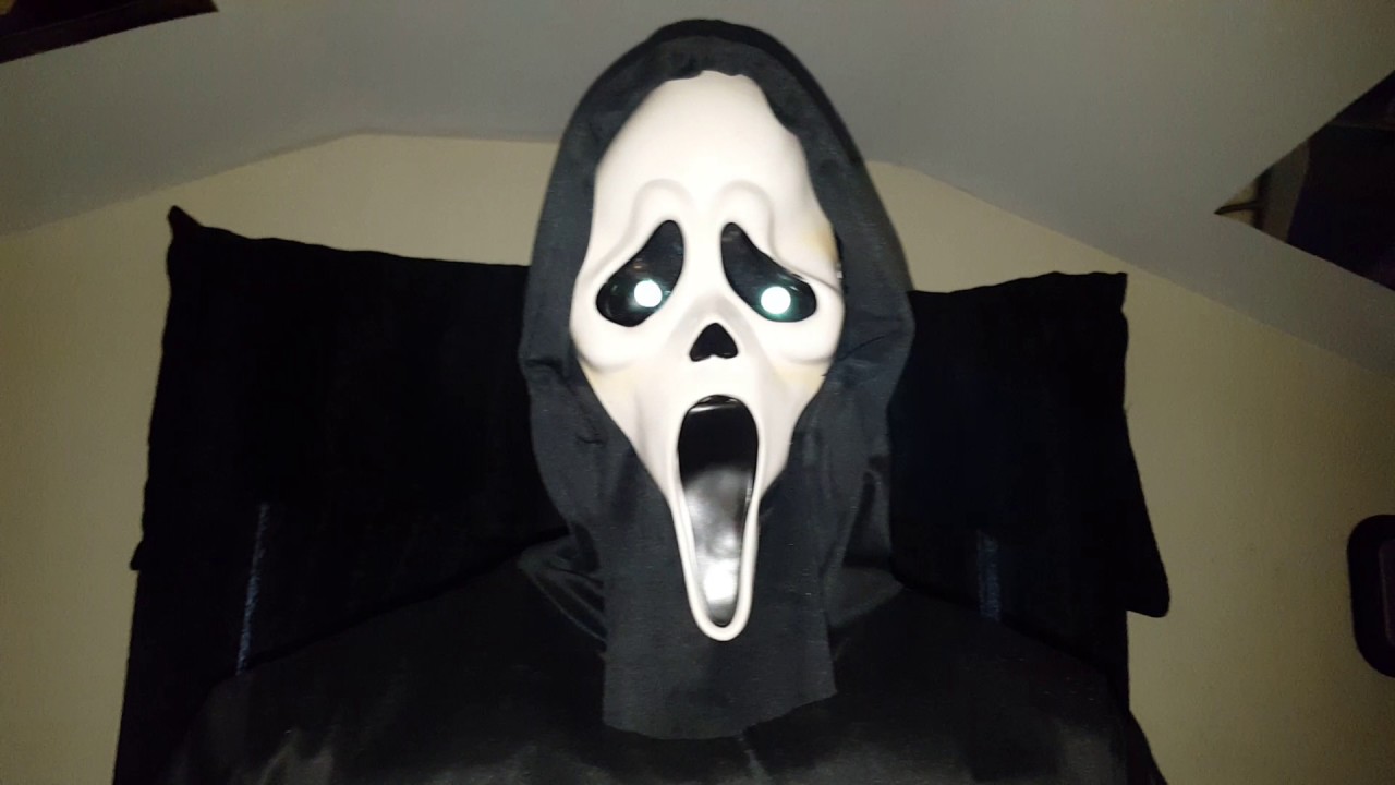 Life Size Ghostface (Scream) - YouTube